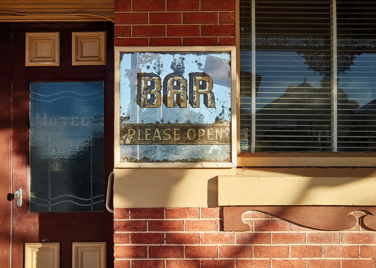 Club Hotel, Minyip – Jigsaw Gallery