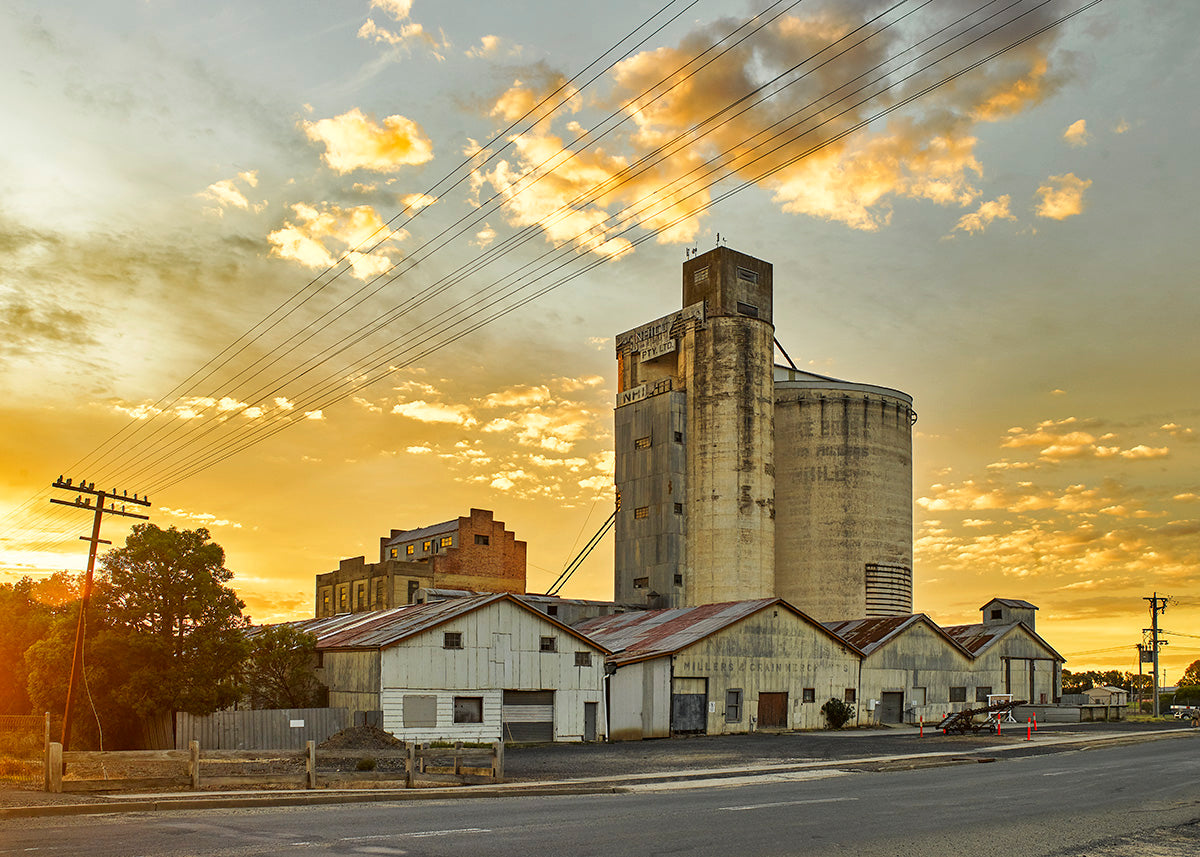 Nhill Silo 01 – Jigsaw Gallery