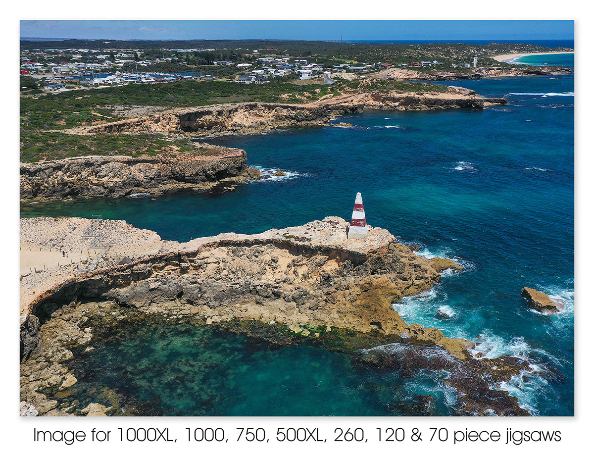 Robe Obelisk – Jigsaw Gallery